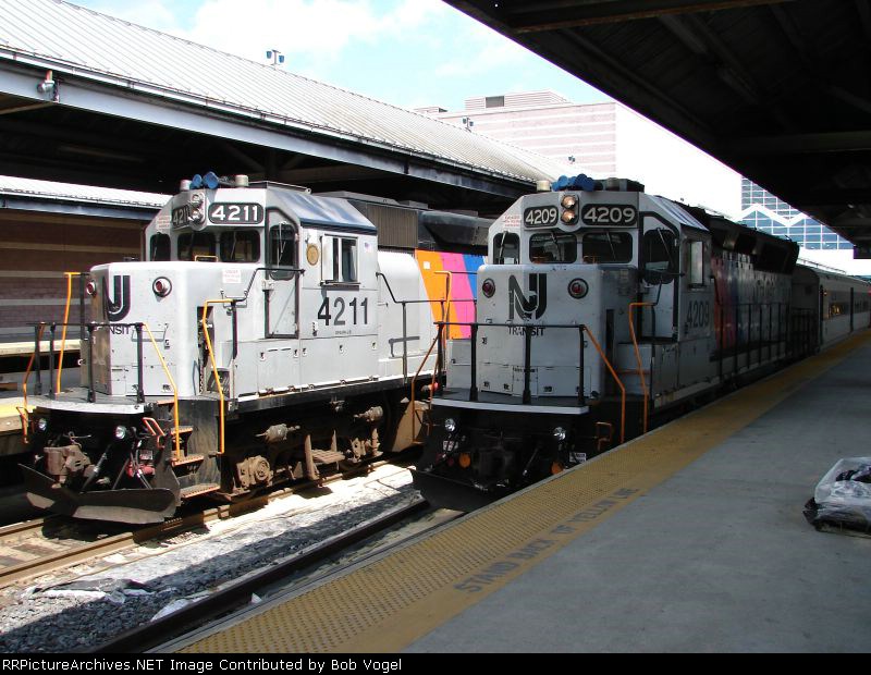 NJT 4211 and 4209